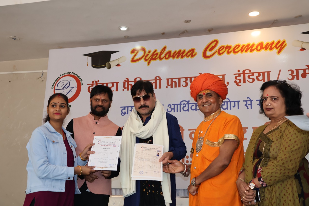 Yashpal Sharma as a chief guest at the Diploma distribution ceremony ...